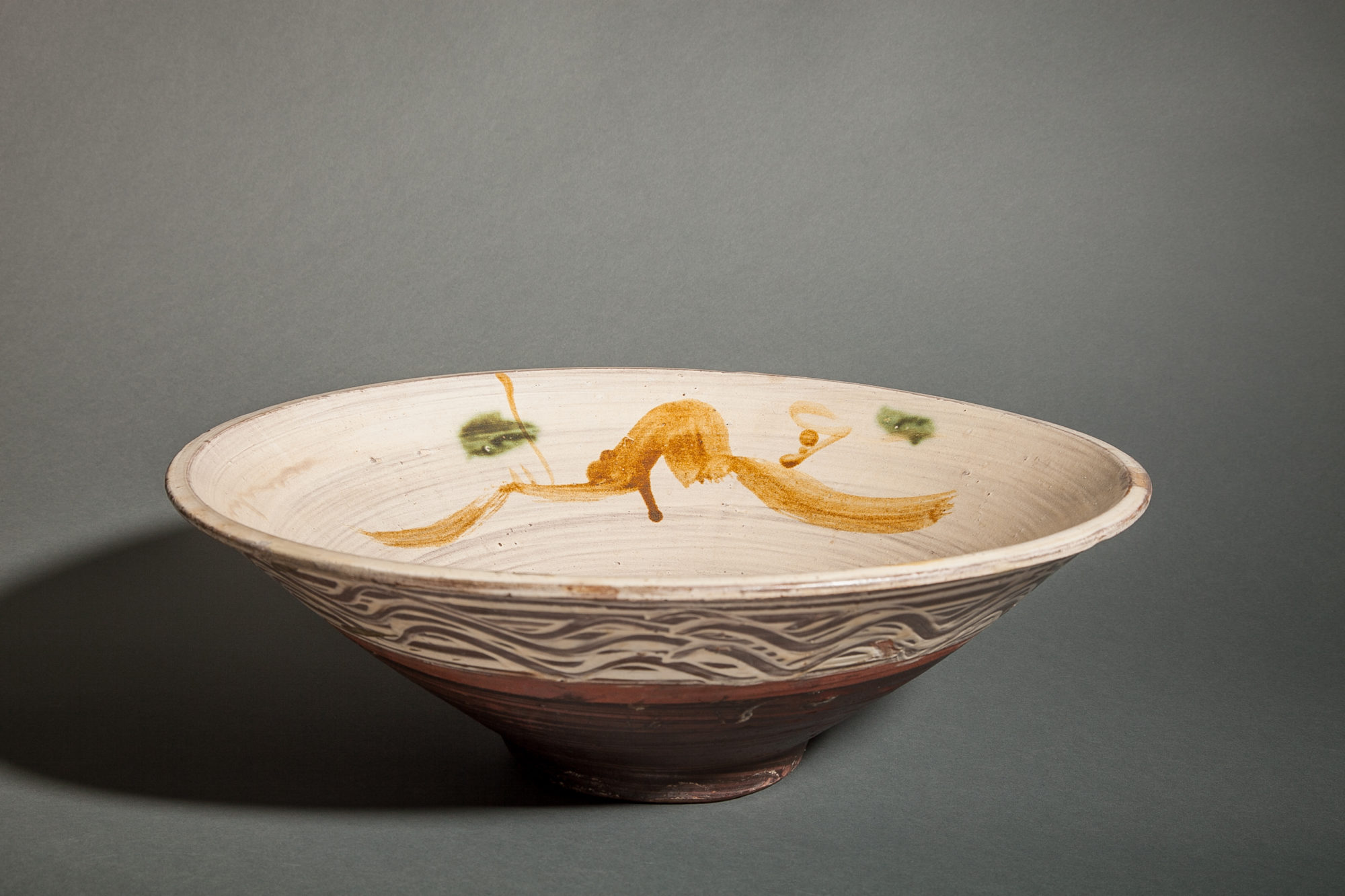 Large Japanese Mino-ware Earthenware Bowl (Koratsu) - Naga Antiques